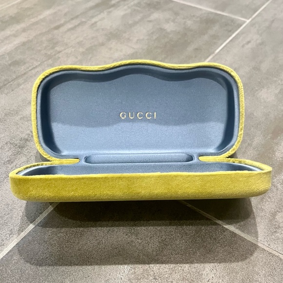 Gucci Accessories Gucci Eyeglasses Sunglasses Velvet Clamshell Case New Poshmark
